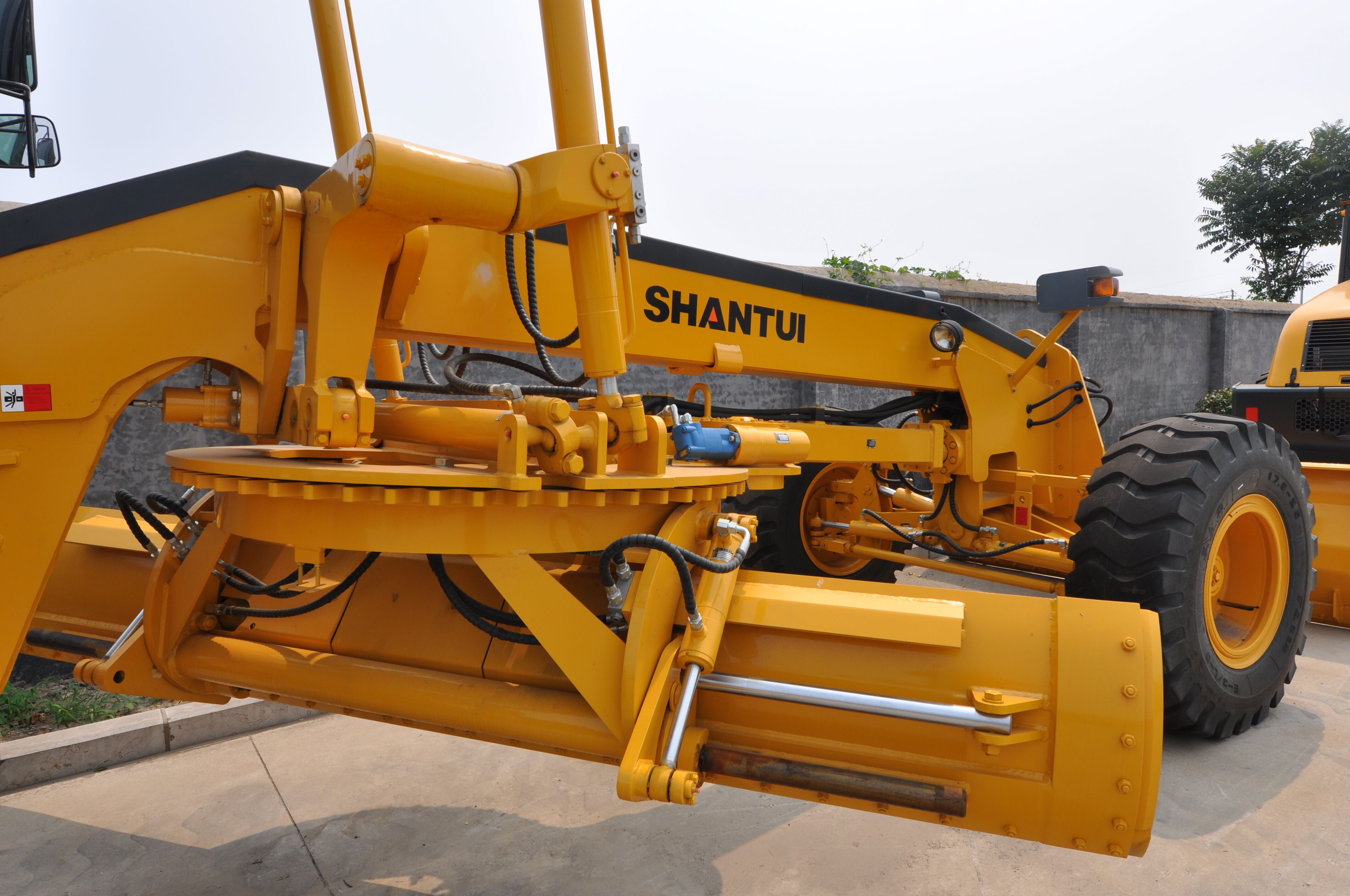 Shantui SG21-3 Motor Grader - Heavy Equipment | Heavy Machinery - FHM ...